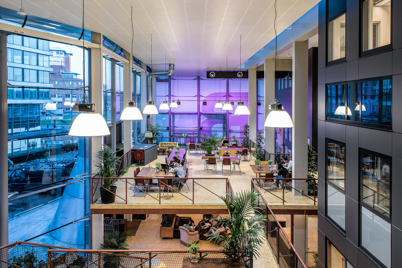 Remote Work: 5 Top Coworking Spaces for Friendly Nomads